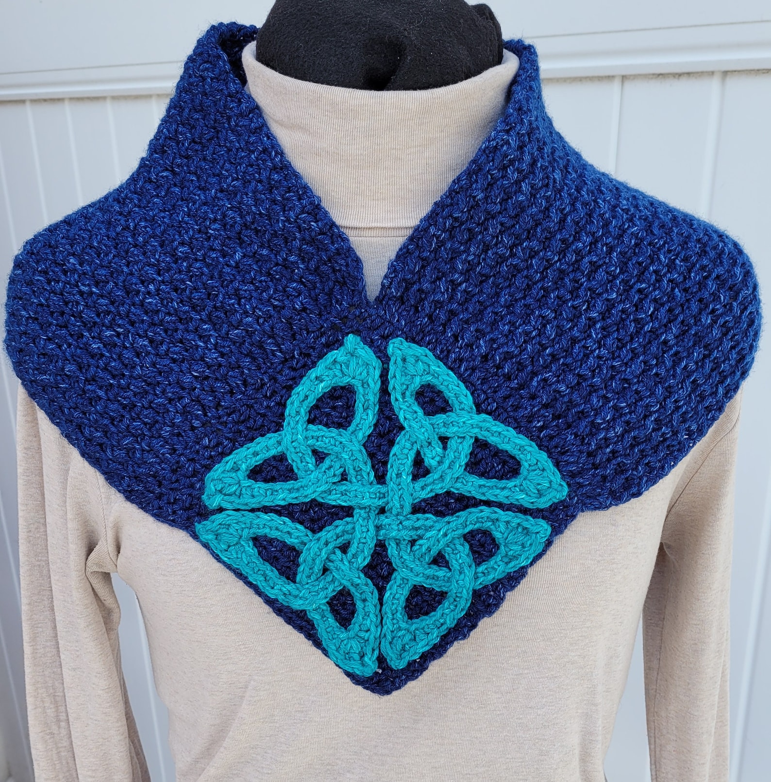 Celtic Cowl Celtic Crochet Crochet Cowl Celtic Knot Scarf - Etsy
