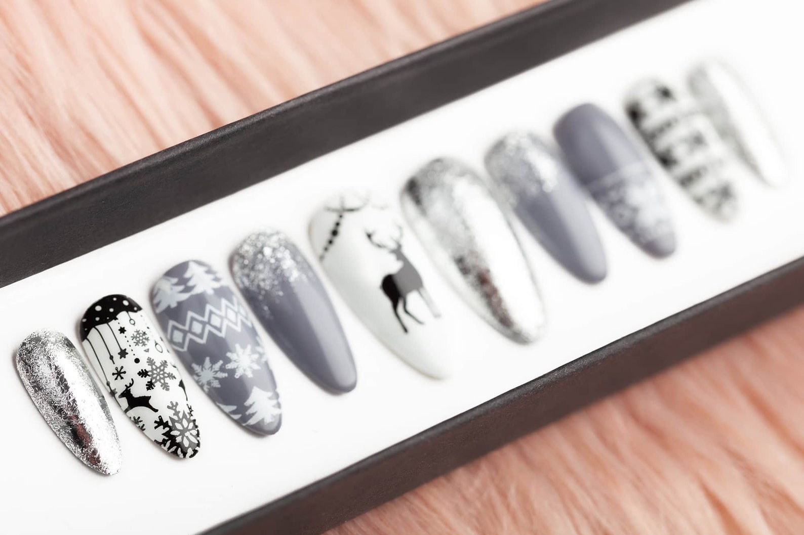 Scandinavian Christmas Press on Nails Winter Nails New - Etsy