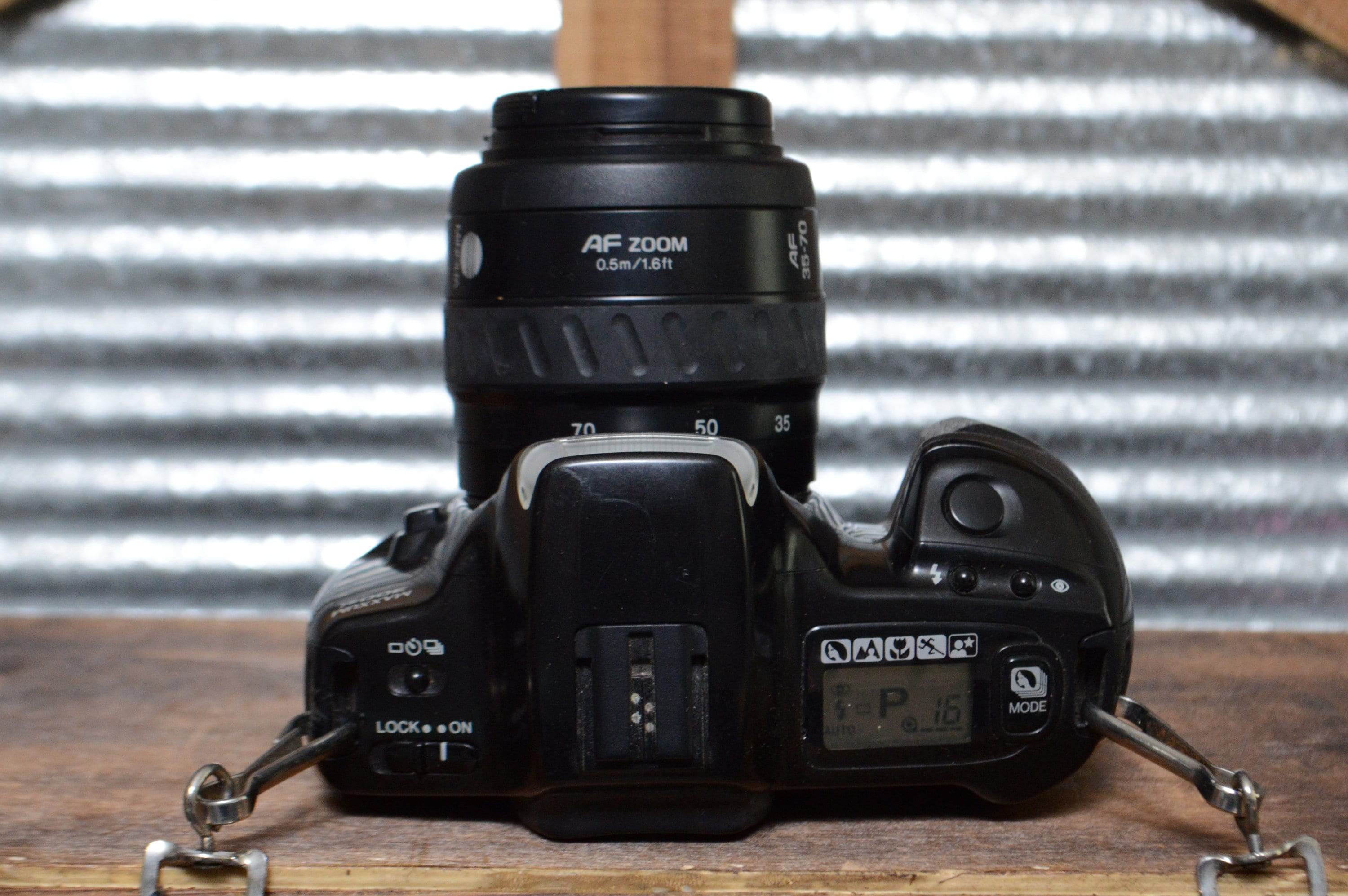 Vintage Minolta Maxxum 300si 35mm SLR Film Camera W/ Minolta AF Zoom 35 ...