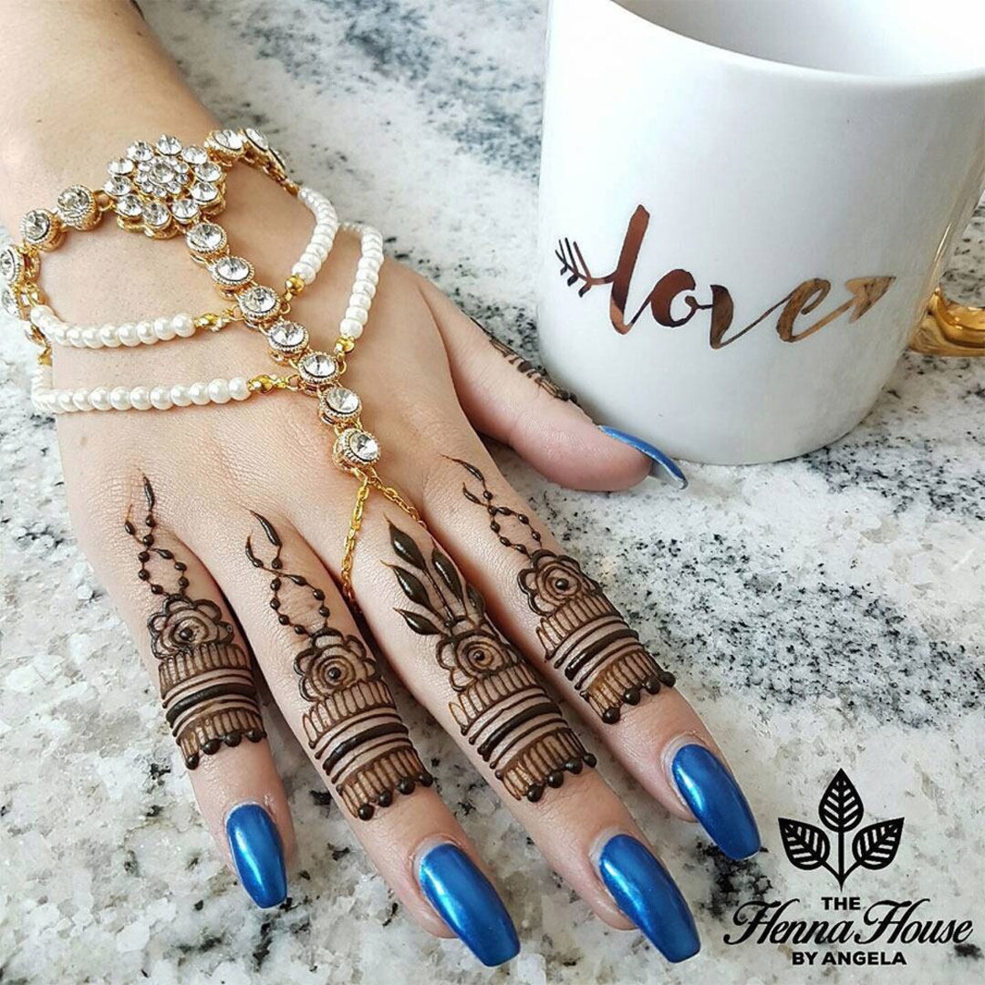 White Pearl Kundan Gold Indian Panja Hand Chain Bollywood Ring Bracelet ...