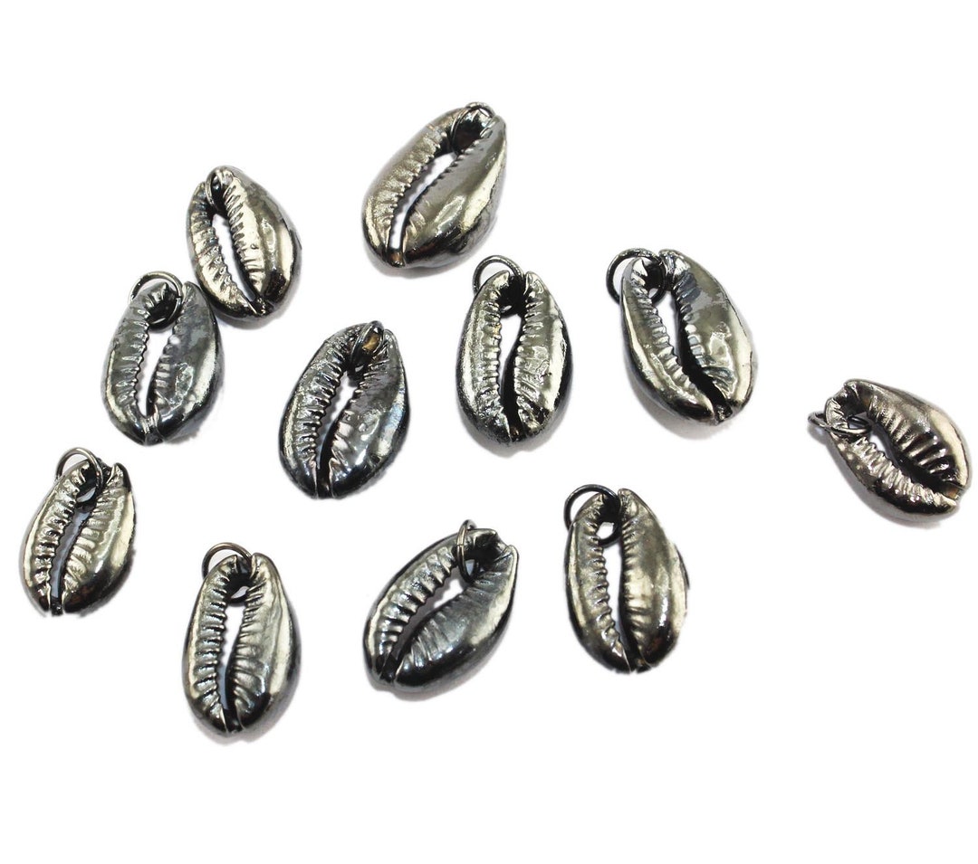 Stylish Black Cowrie Shell Charms Shell Charms Natural - Etsy