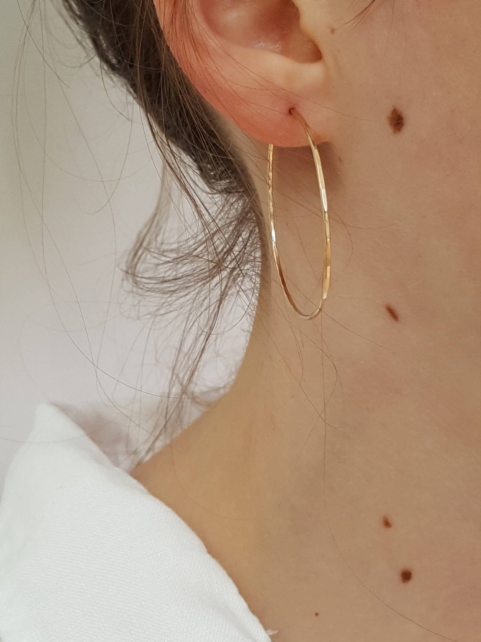 Gold Hoop Earrings Small Thin Hammered Minimalist Gold Hoops | Etsy