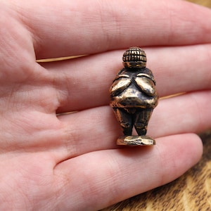 Venus of Willendorf, Venus, Paleolithic, Prehistoric, Bronze Art, Ice ...