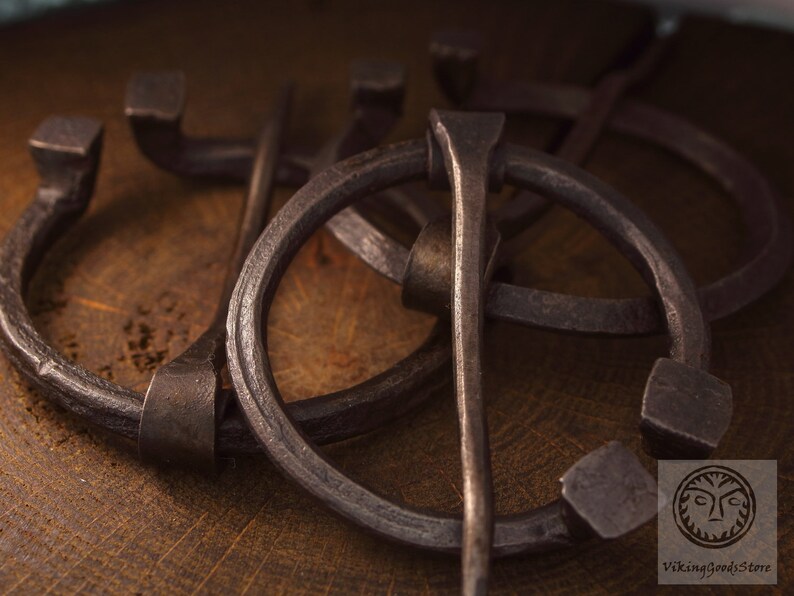 Penannular Viking Brooch Cloak Pin Cloak Clasp Fibula - Etsy