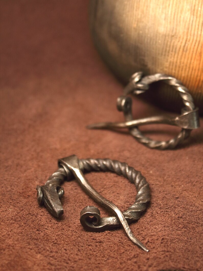 Penannular Cloak Pin Cloak Clasp Viking Brooch Fibula - Etsy
