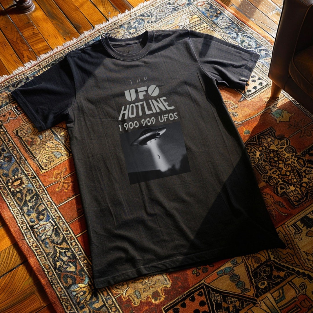 Retro UFO Hotline T-shirt: Galaxy Space Graphic Tee - Etsy UK