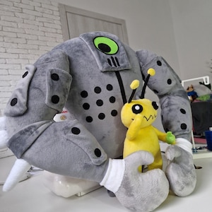 Handmade Alien Hominid Plush: Yellow Alien Character Toy - Etsy