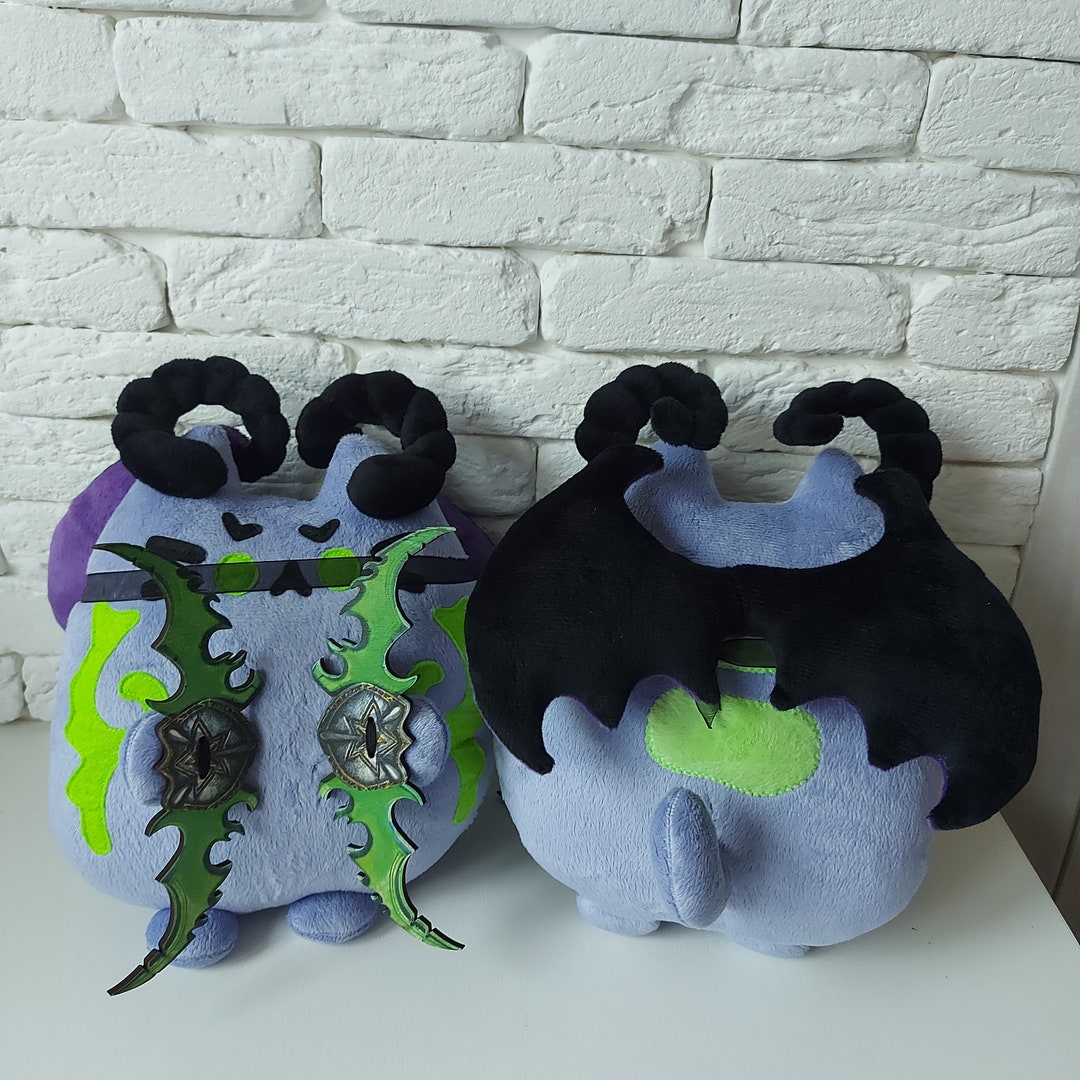 Illidan Pusheen Cat Plush: Handmade Cosplay Toy With Wooden Swords - Etsy