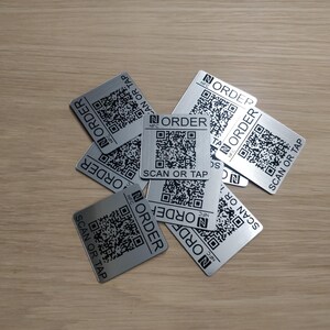 Laser Engraved QR Code With NFC 50 Mm Square Custom Discs Table, Tags ...