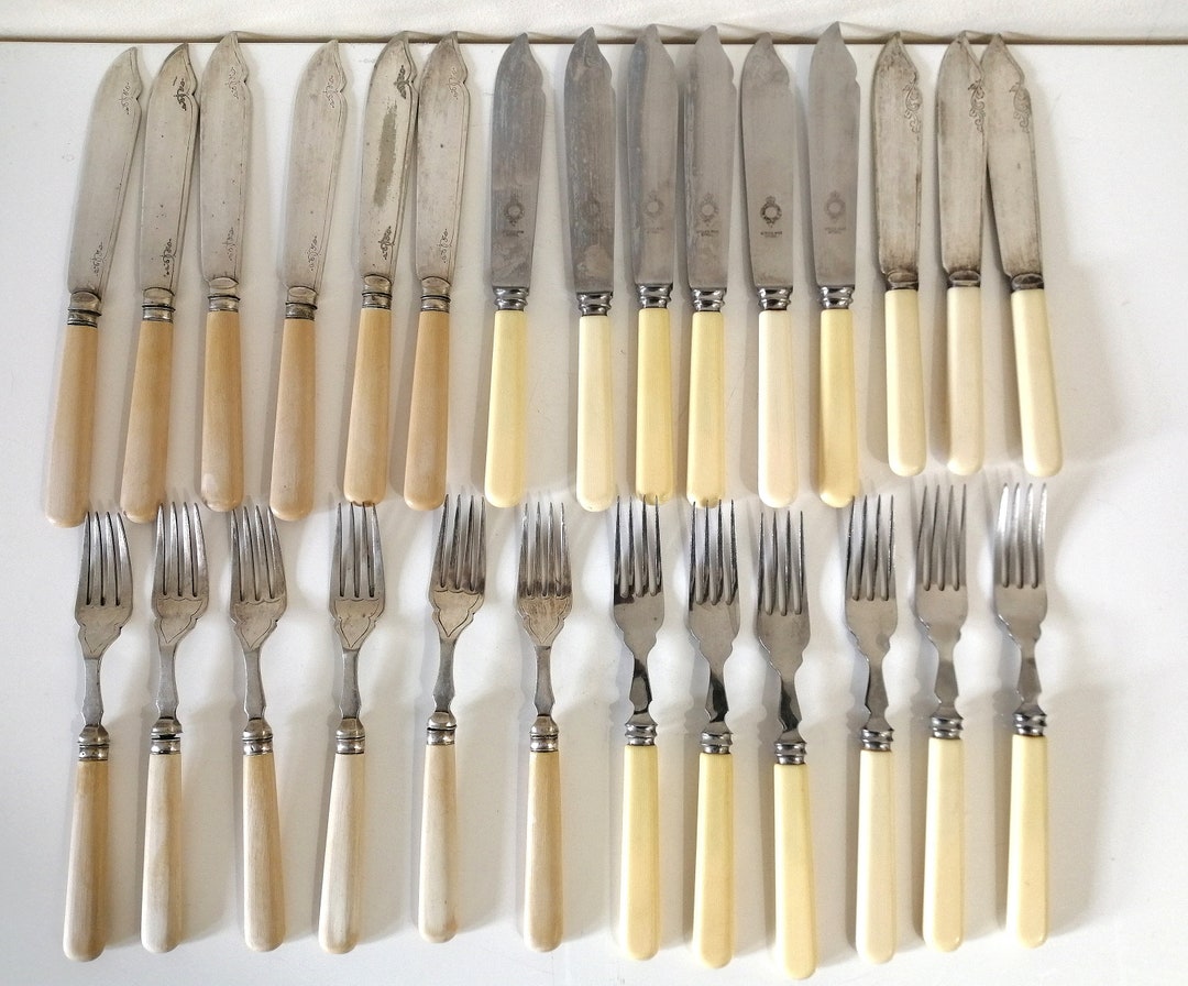 Vintage Bundle 27 X Faux Bone Handles Stainless Blades Fish and Cake ...