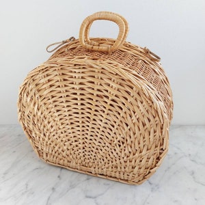 Antique Rattan Basket Shell Shape - Etsy