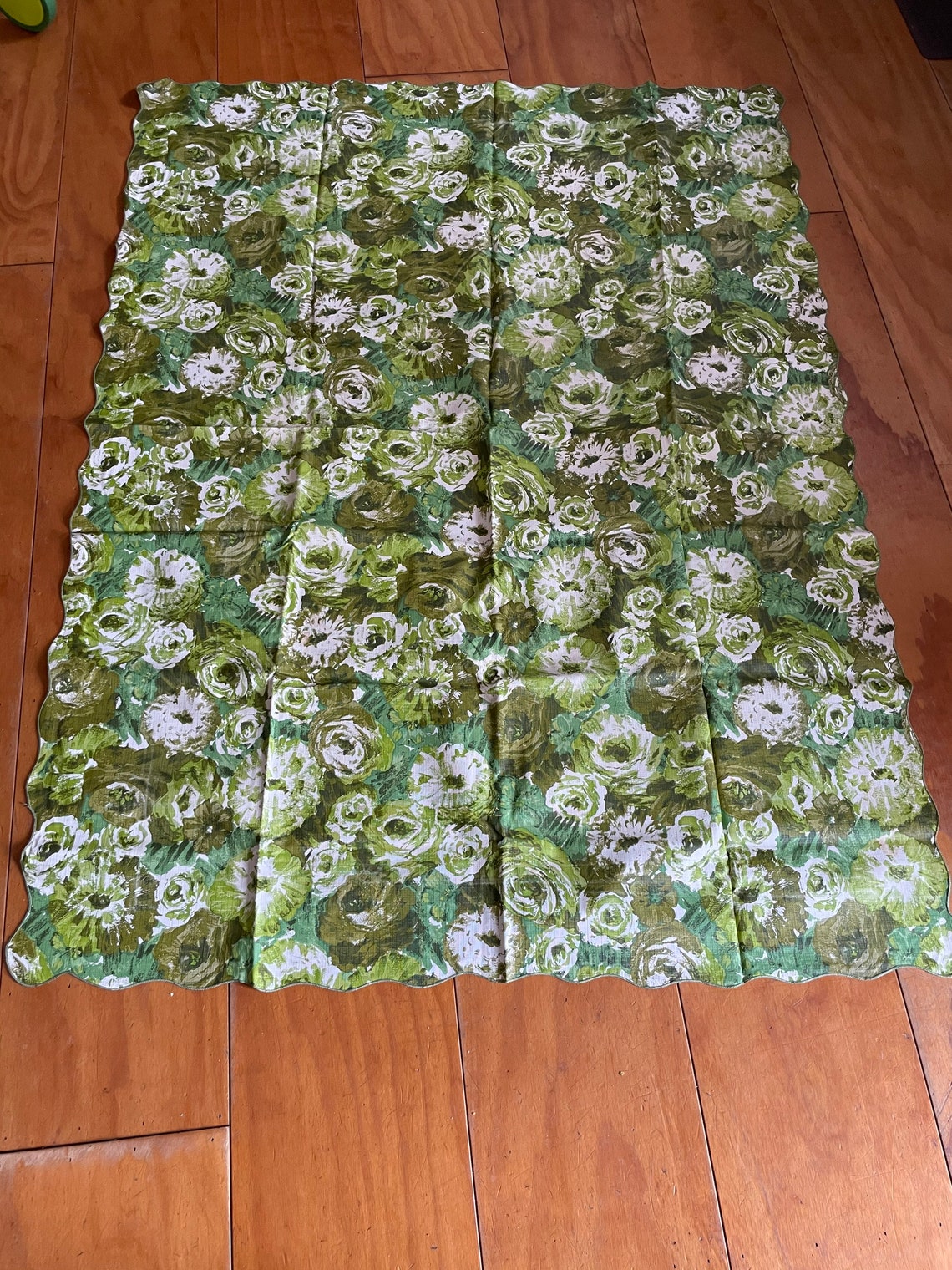 Vintage Floral Vinyl Tablecloths - Etsy