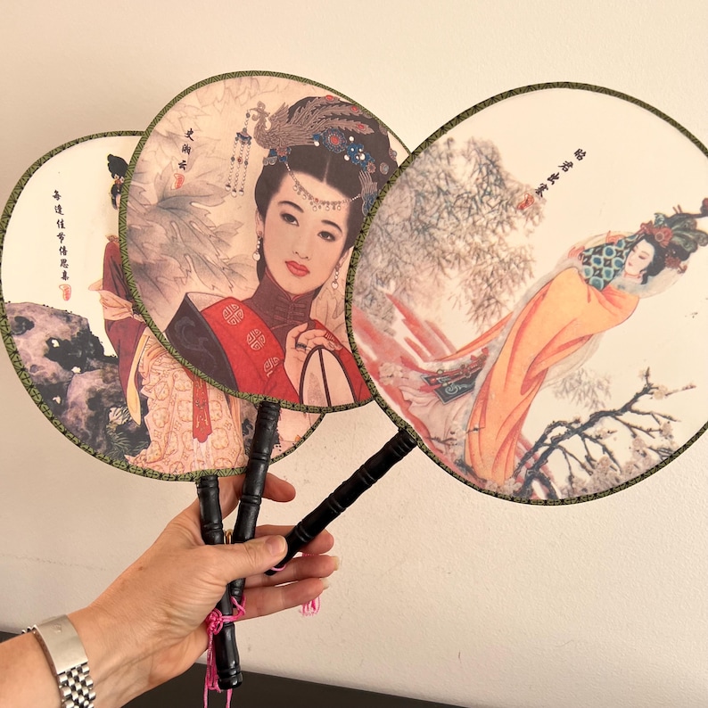 Vintage Chinese Silk Paddle Fan Trio: Asian Interiors Decor - Etsy ...