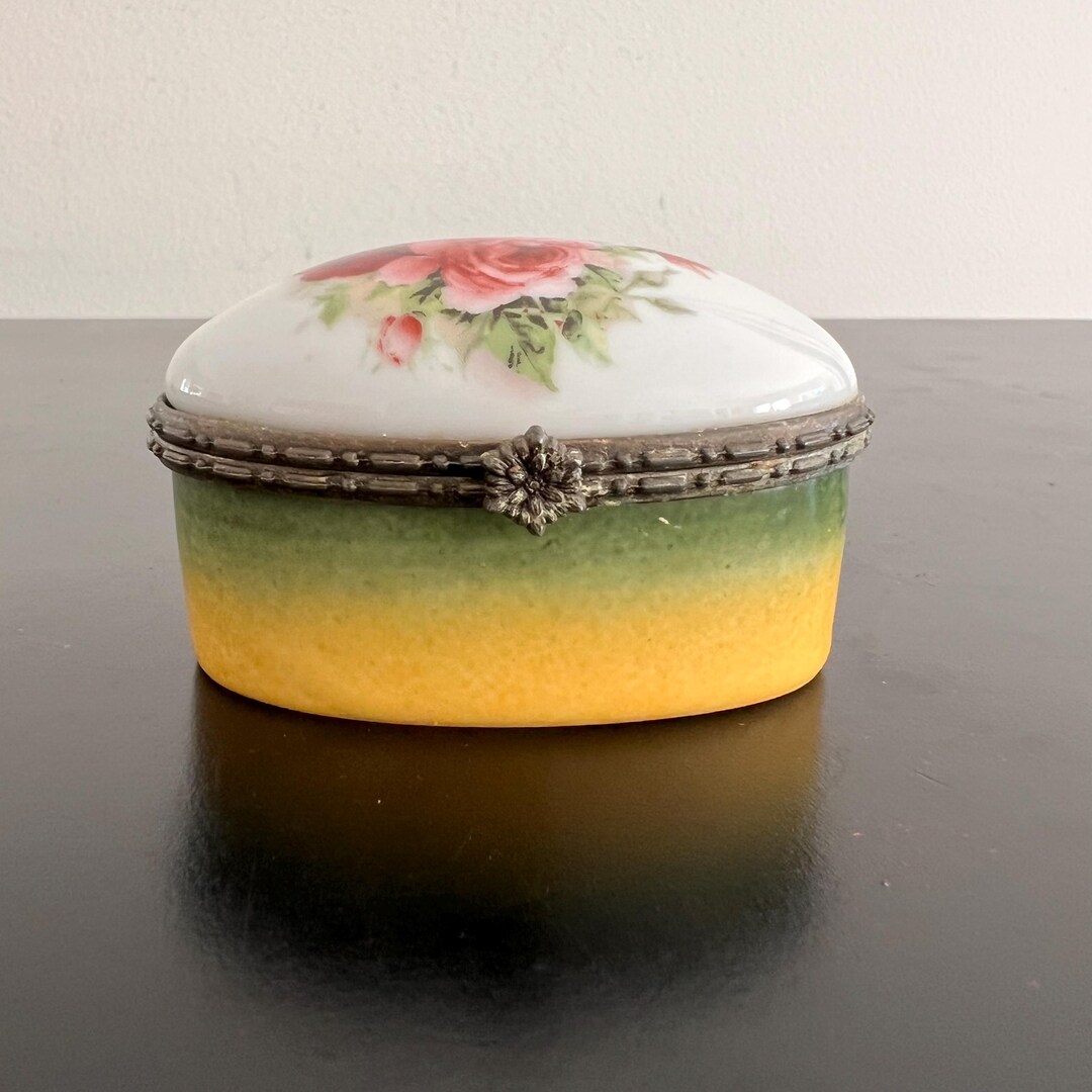 Vintage Porcelain Pill Box: Oval Ceramic Jewelry Box With Roses - Etsy