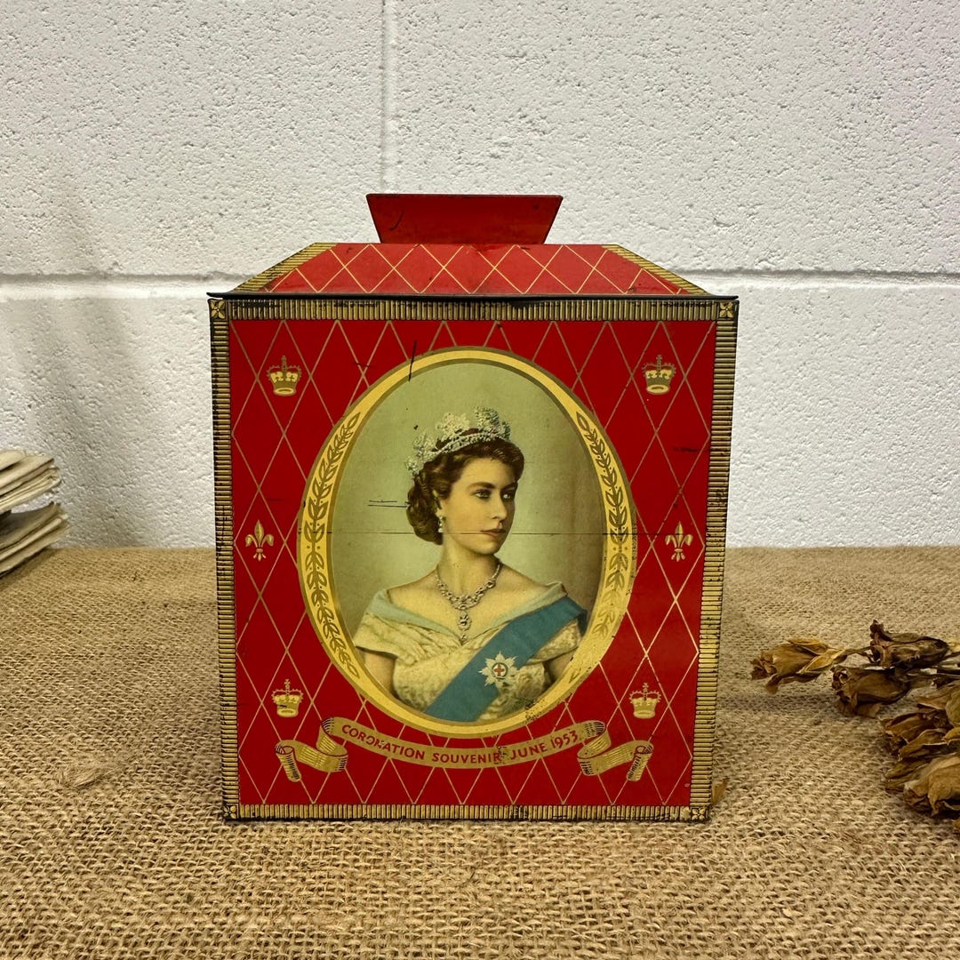 Coronation Tin 1953 Elizabeth - Bilsland - Etsy