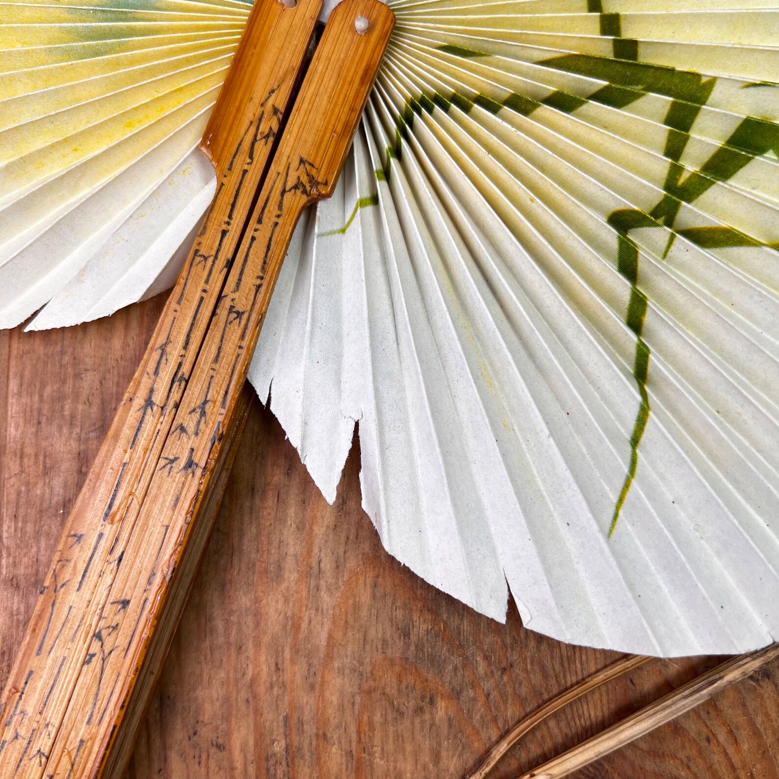 Vintage Oriental Chinese Handheld Paper Fan - Etsy