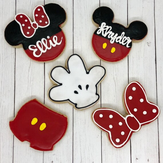 Minnie Mouse Bow Cookie Cutter