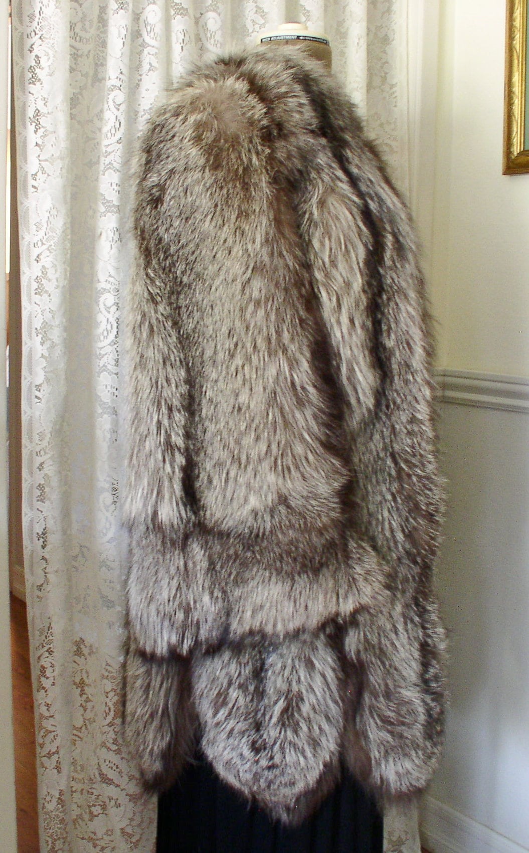 Silver Fox Fur Coat....vintage Silver Fox Fur Coat.....beautiful Silver ...