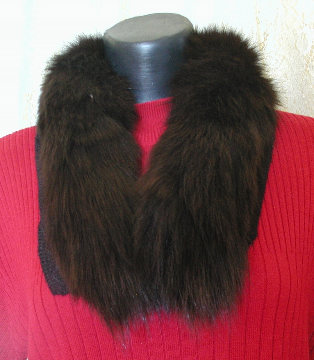Fox Fur Collar in Black Fox Fur......vintage Black Fox Fur Collar ...