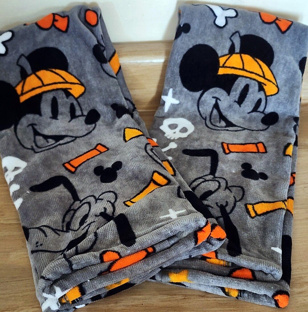 Disney Halloween Mickey Mouse Pluto Gray Hand Towel Set of 2 16x28 ...