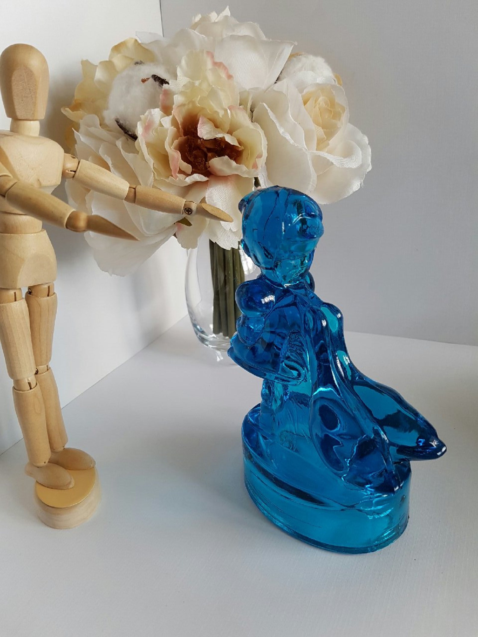 Vintage Cobalt Blue Glass Goose Girl Glass Figurine L.E. Smith - Etsy ...