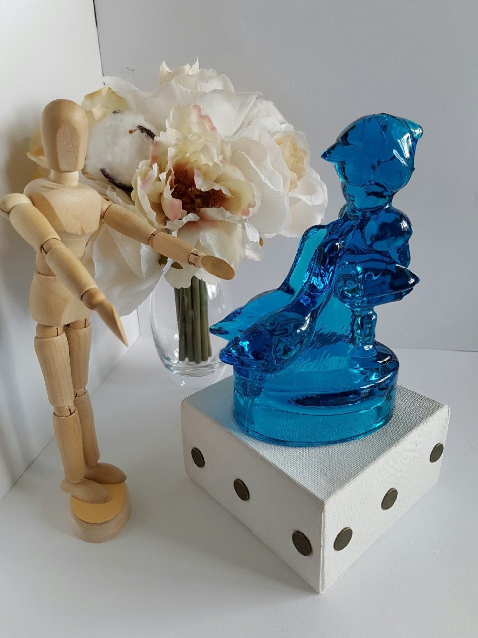 Vintage Cobalt Blue Glass Goose Girl Figurine L.E. Smith | Etsy