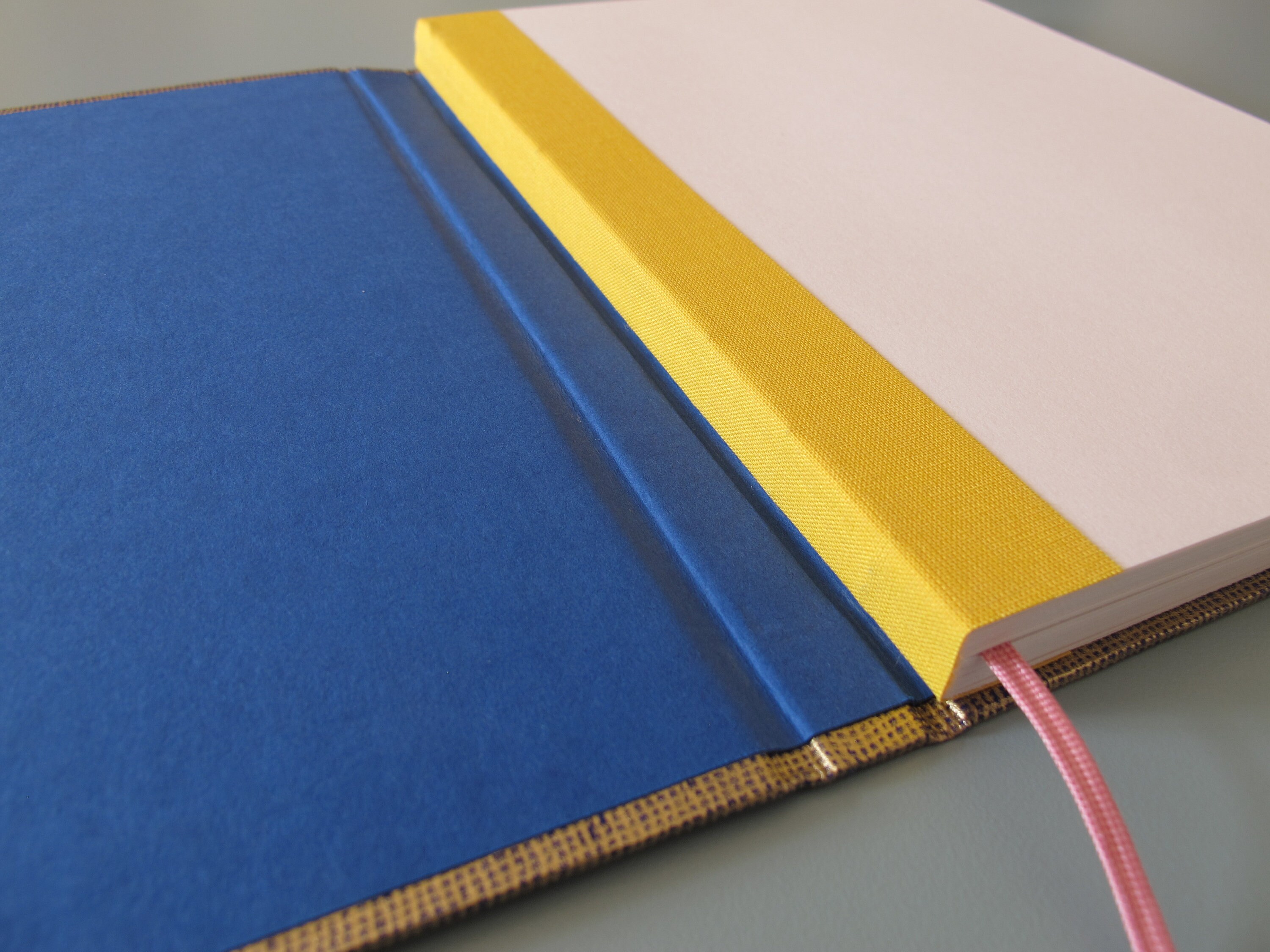 Hardcover Link Stitch Swiss Binding A5 Sketchbook 100 Gsm Fedrigoni ...