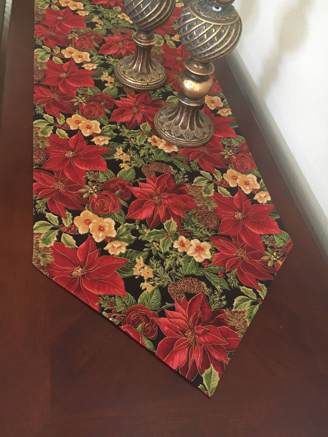 Poinsettias christmas Table Runner Reversible, Red, Gold Accents, Green ...