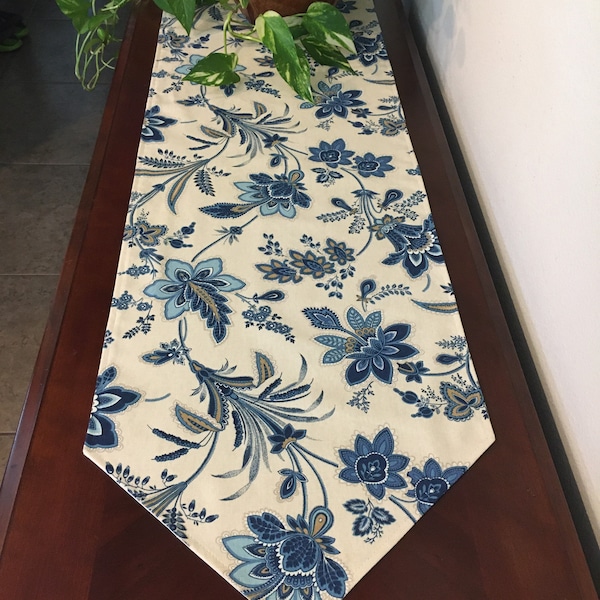 Round Floral Table Runner - Etsy