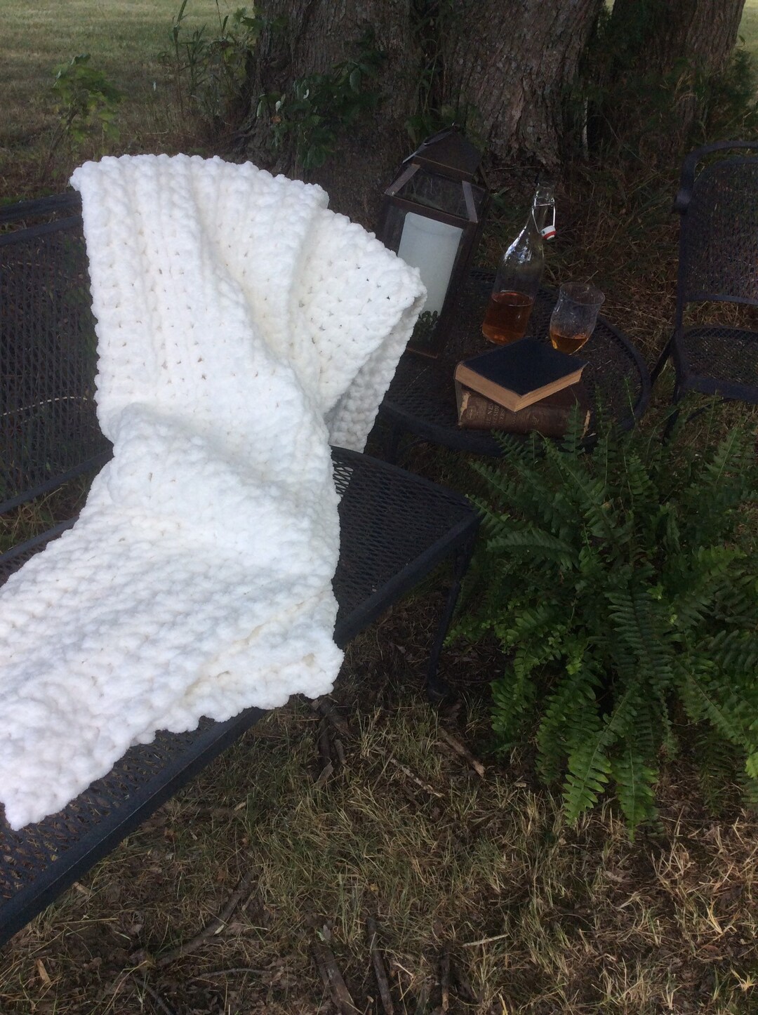 White Chunky Throw, White Crocheted Blanket, Chunky Knit Blanket, White ...