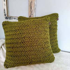 Handknit Herringbone Pillow/ 18" X 18" Chunky Knit Pillow// Accent ...
