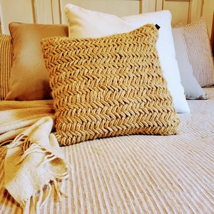 Handknit Herringbone Pillow/ 18" X 18" Chunky Knit Pillow// Accent ...