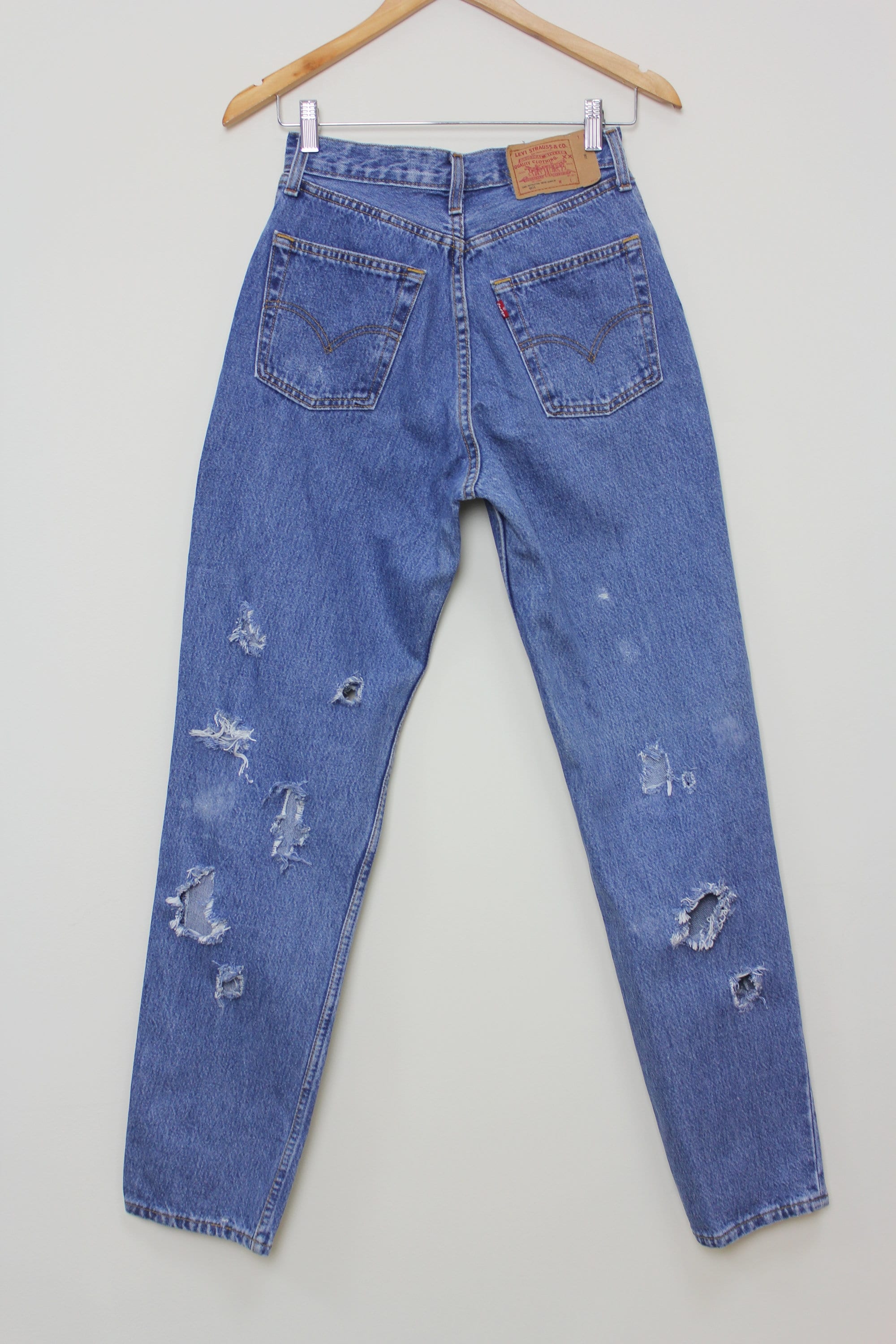 LEVI'S 901 Jeans Size 27, Deep Mid Blue Wash of Denim Levi's Jeans in ...