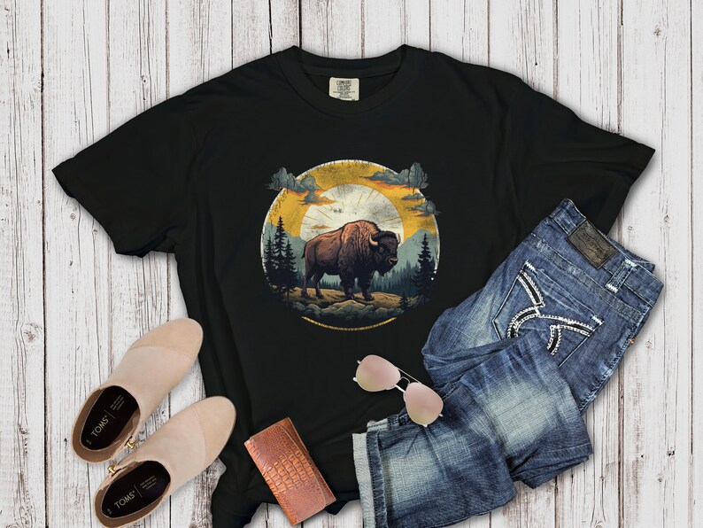 Bison Shirt, Comfort Colors Tee, Graphic Buffalo Tshirt, Vintage ...