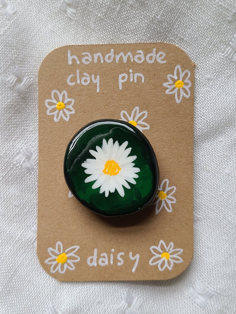 Handmade Daisy Clay Pin - Etsy
