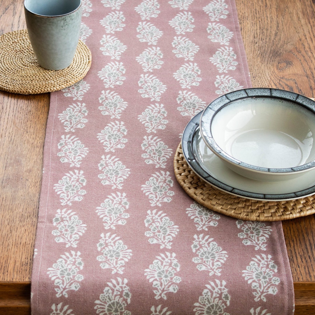 Chatsworth Table Runner in Dusky Rose Pink. Cottagecore Style Dinner ...
