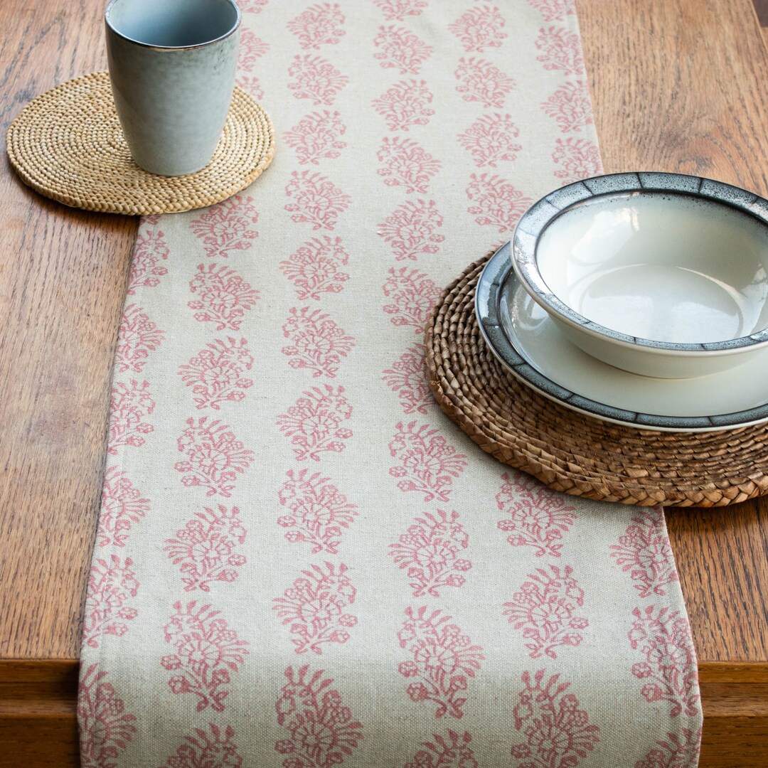 Hidcote Table Runner in Dusky Rose Pink. Cottagecore Style Dinner Party ...