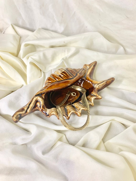Vintage ceramic shell dish - vintage pottery shell di… - Gem