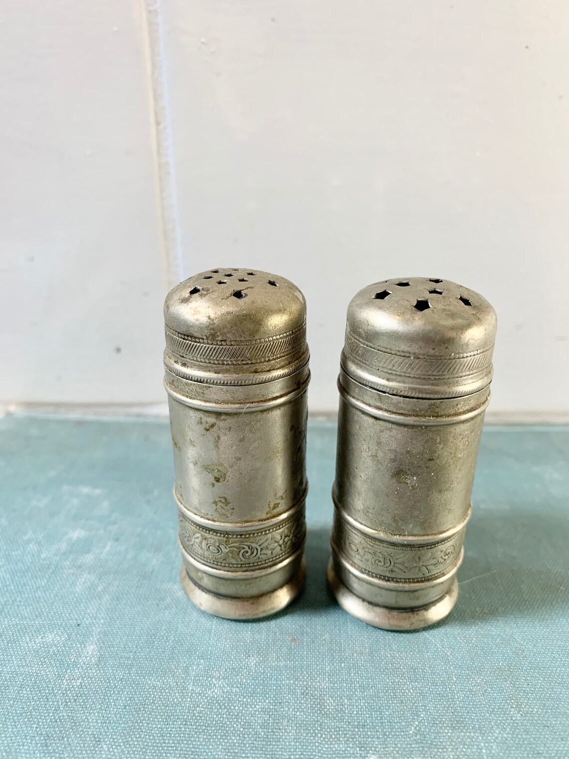 Vintage Meriden Silver Plate Bullet Salt and Pepper Shakers - Etsy UK