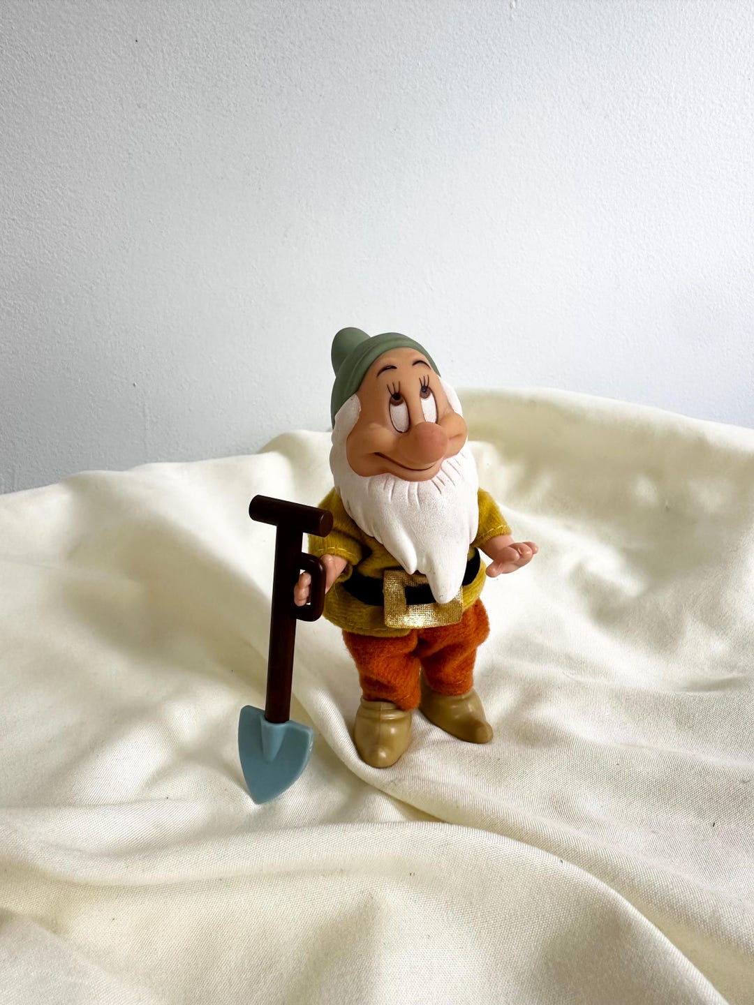 Vintage Disney Simba Snow White and the Seven Dwarves Bashful Doll ...