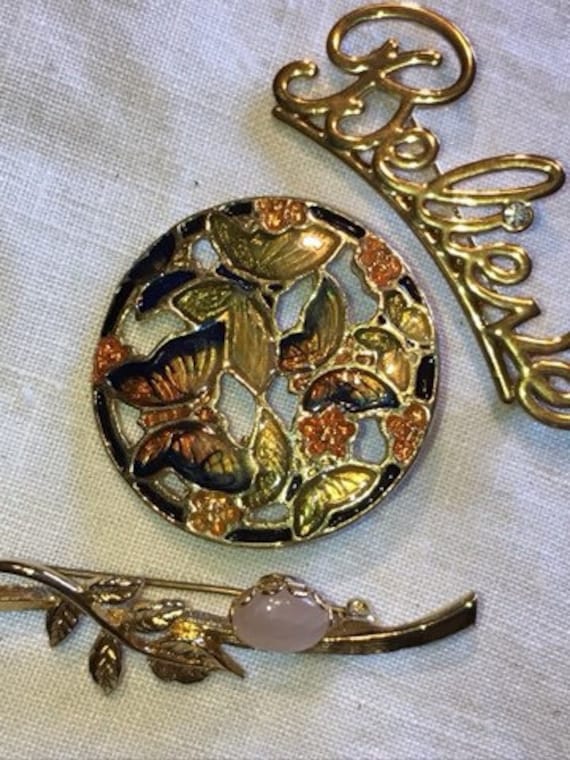 Collection of Three Vintage Ladies Pins From Estate - Gem