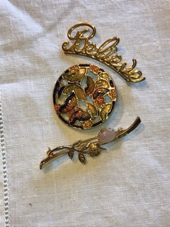 Collection of Three Vintage Ladies Pins From Estate - Gem