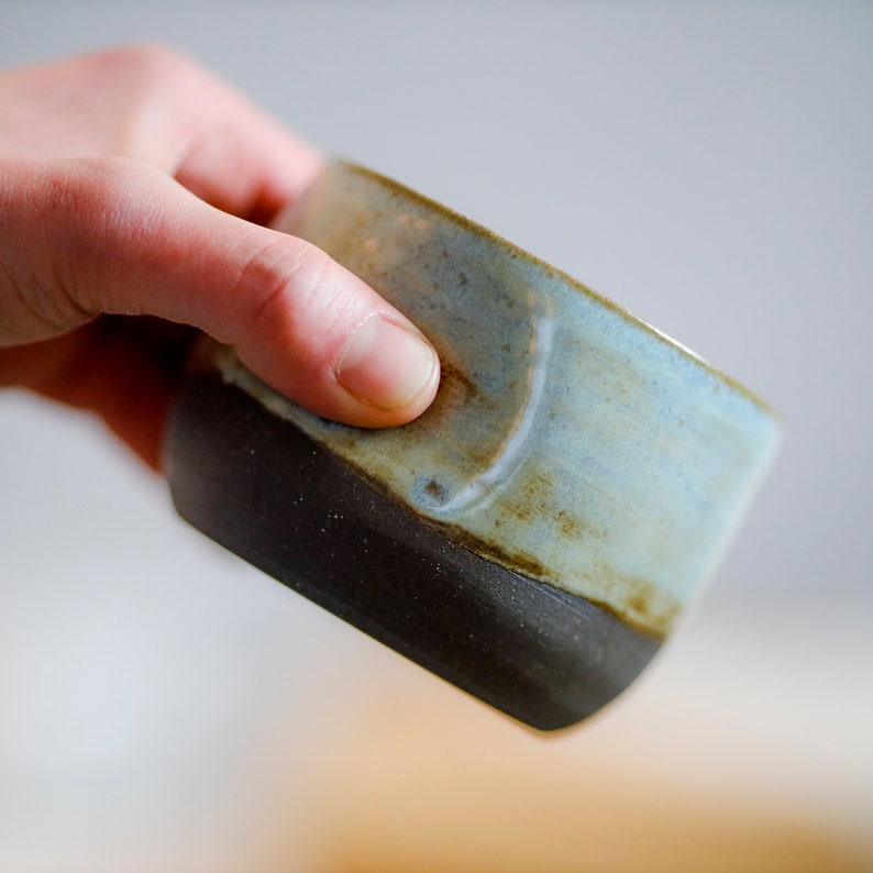 Ceramic Thumb Cup Finger Pinch Cup Ceramic Tumbler With Finger ...