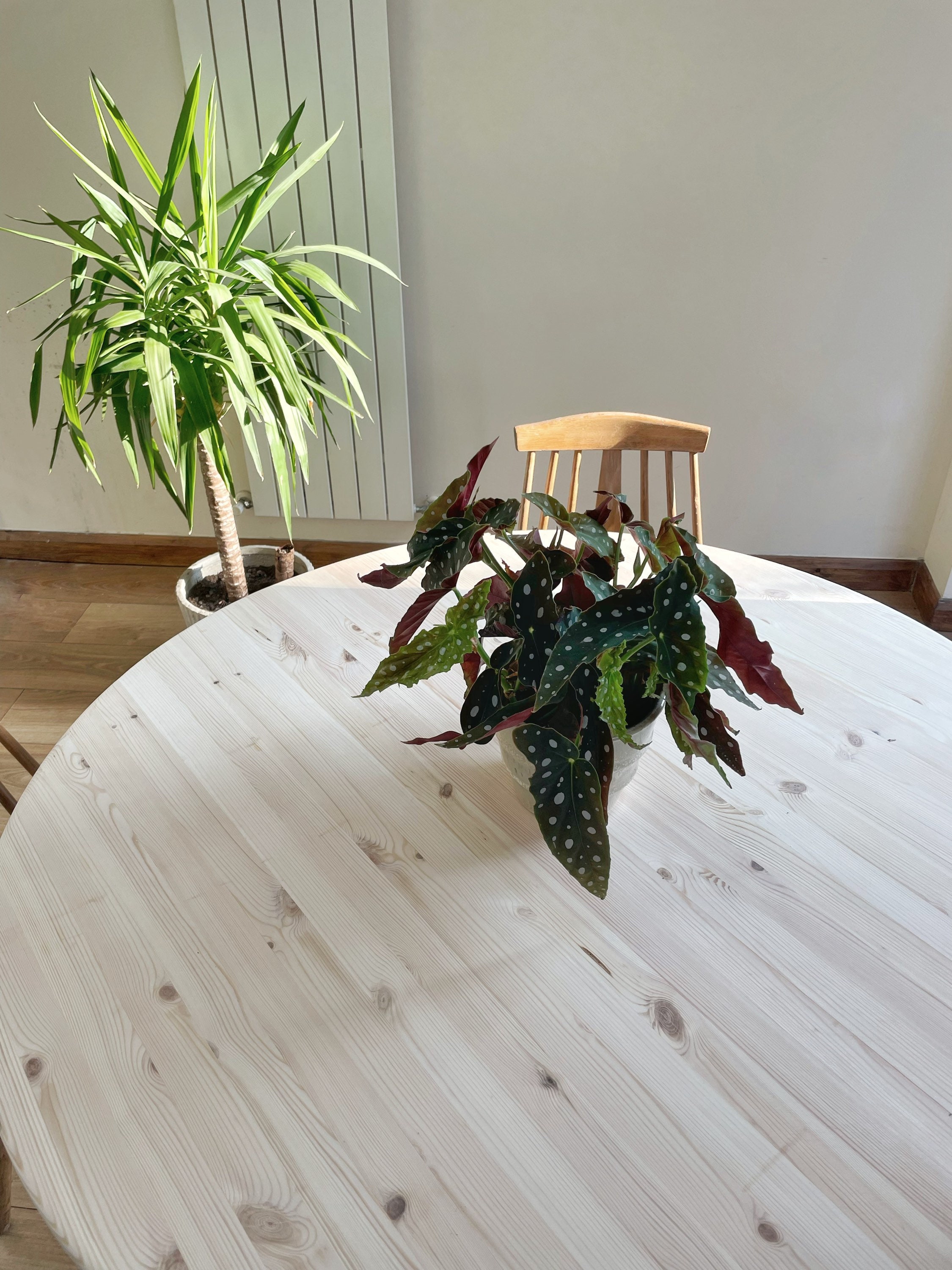 Round Dining Table. Solid Wood Circular Table. Kitchen Table. | Etsy UK