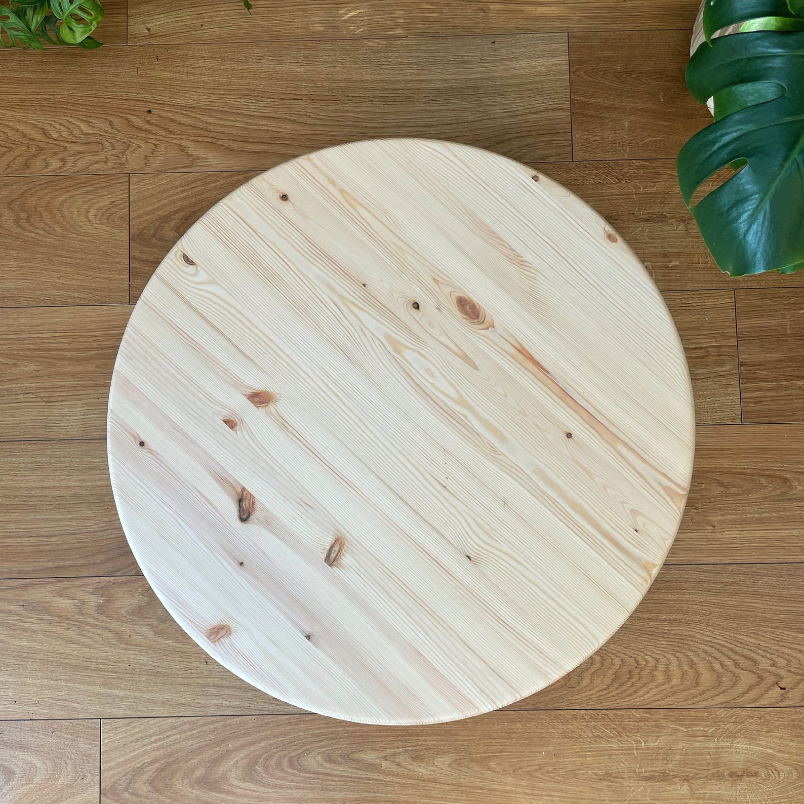 Round dining table. Solid wood circular table. Kitchen table. | Etsy