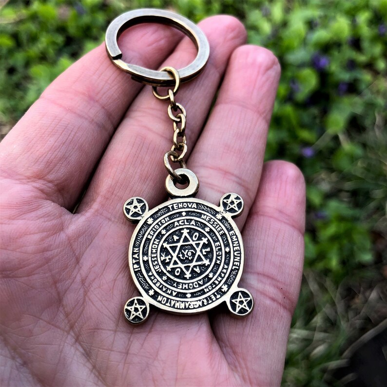 The Seal of Solomon Keychain. Magical Pentacle of Solomon. Hexagram of ...