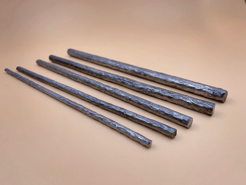Hand Forged 1 Meter Long Textured Steel Round Bar Hammered Metal Rod ...