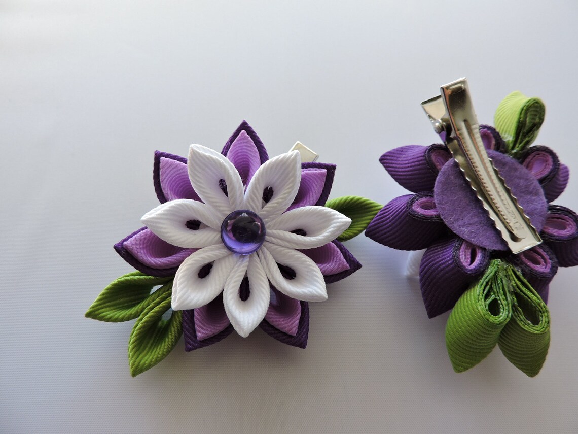 Purple Kanzashi Fabric Flower hair clip. Purple and white | Etsy