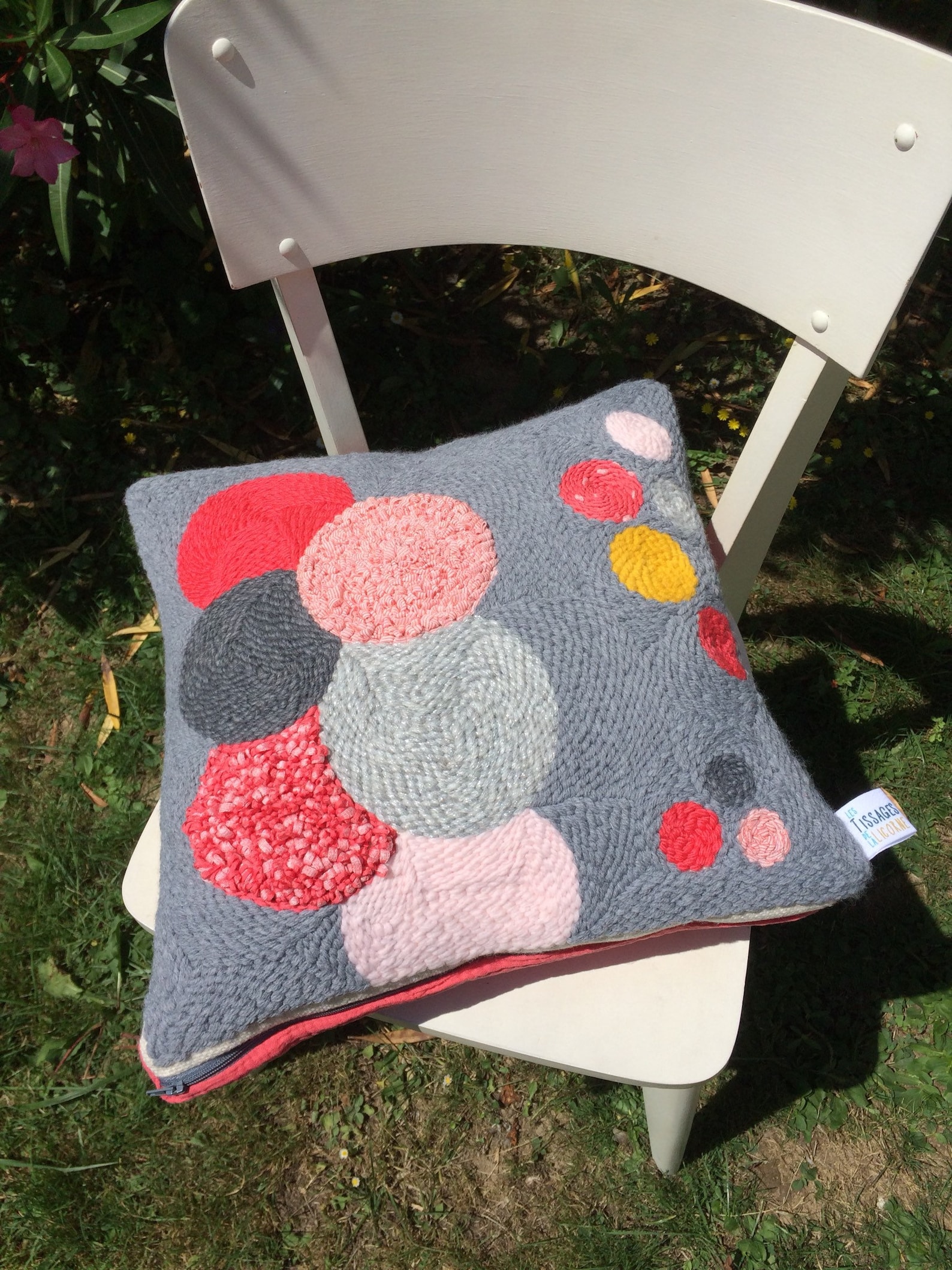 Punch Needle Cushion confettis - Etsy Hong Kong