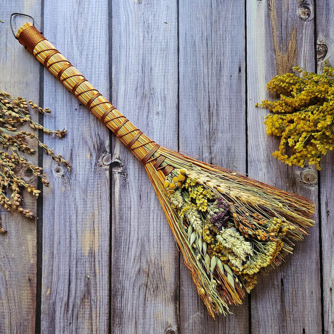 Hawktail Whisk Broom Cottagecore Decorative Hand Broom With Dried ...